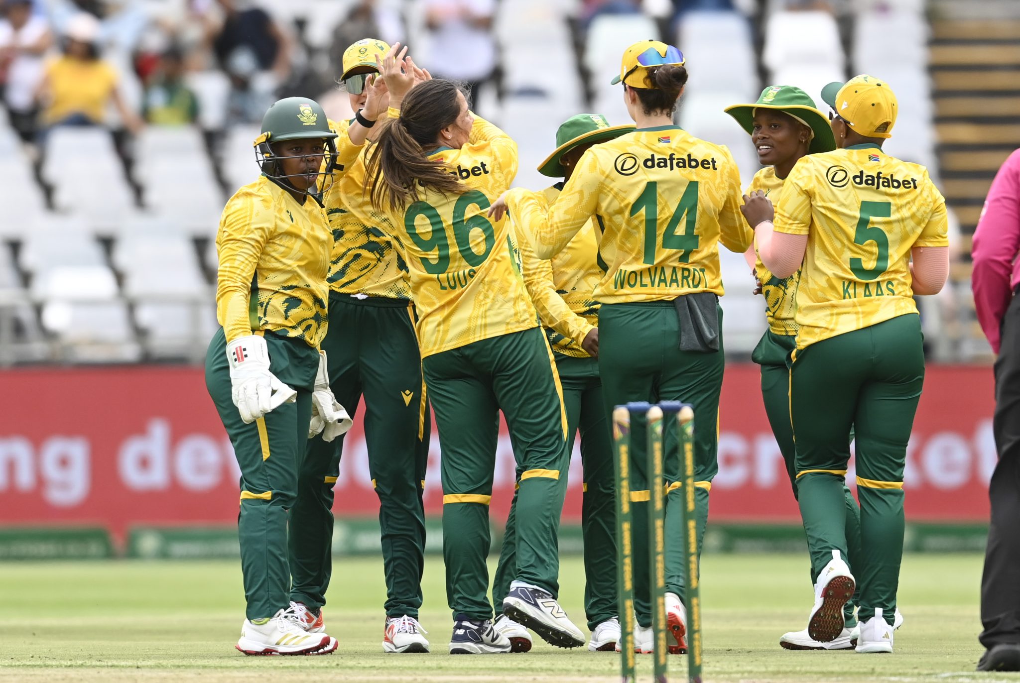 WOLVAARDT, LUUS DELIVER A MASTERCLASS IN PROTEAS WOMEN’S VICTORY OVER ...